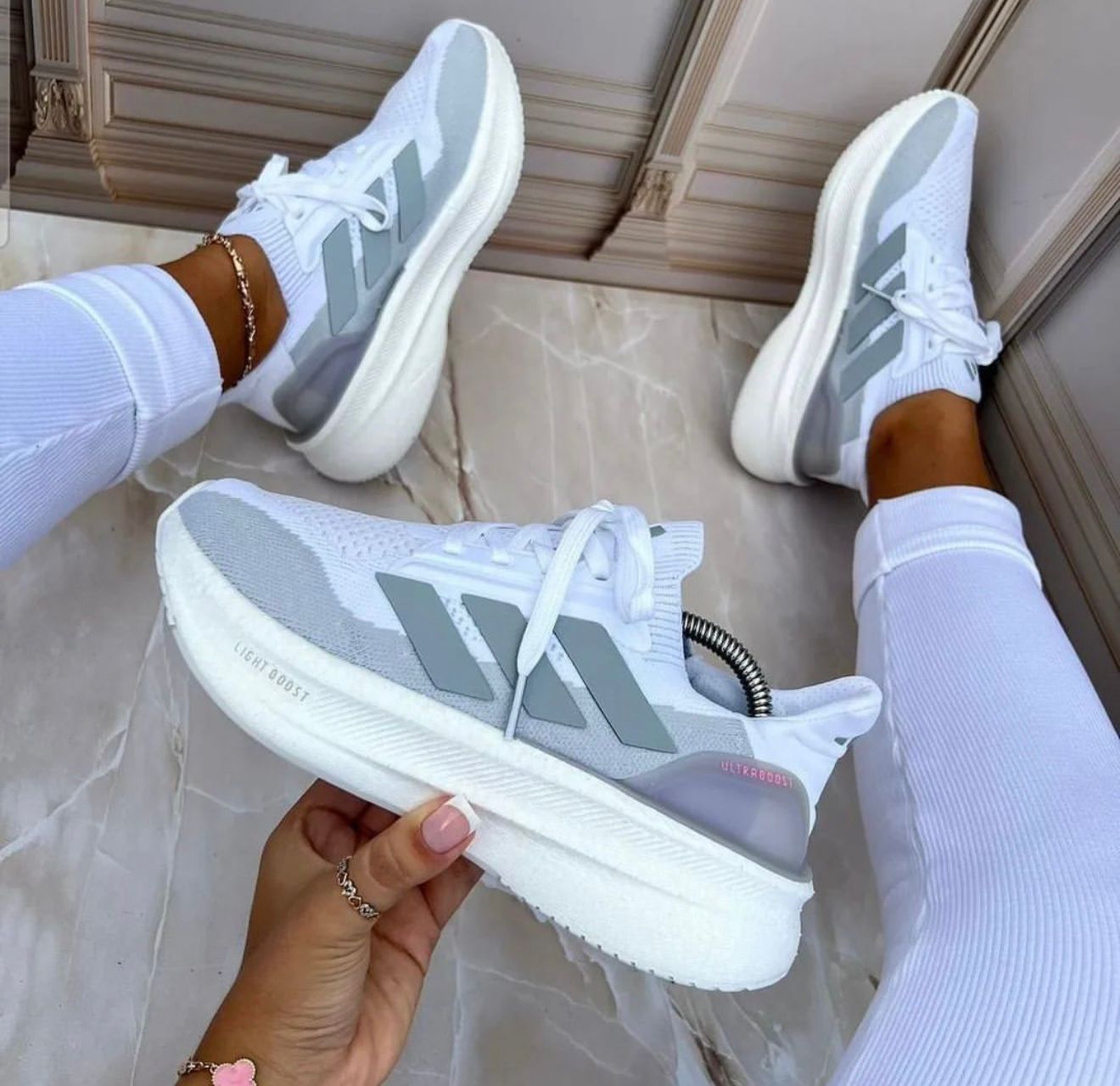 🔥ADIDAS ULTRABOOST 25 - LIGHT V2 - MUJER – veinte doce